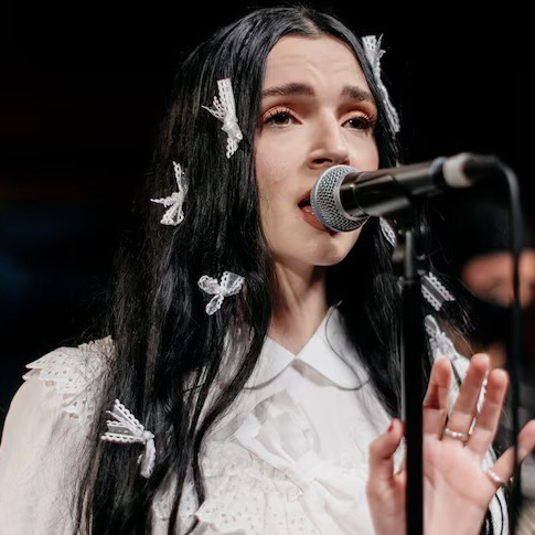 Poppy Reinvents Herself Again – Wesley Richmond's Blog